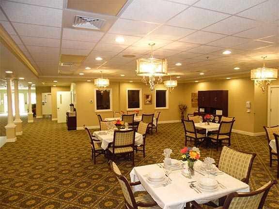 Heritage Assisted Living and Memory Care in Huntsville, AL | 5 Photos